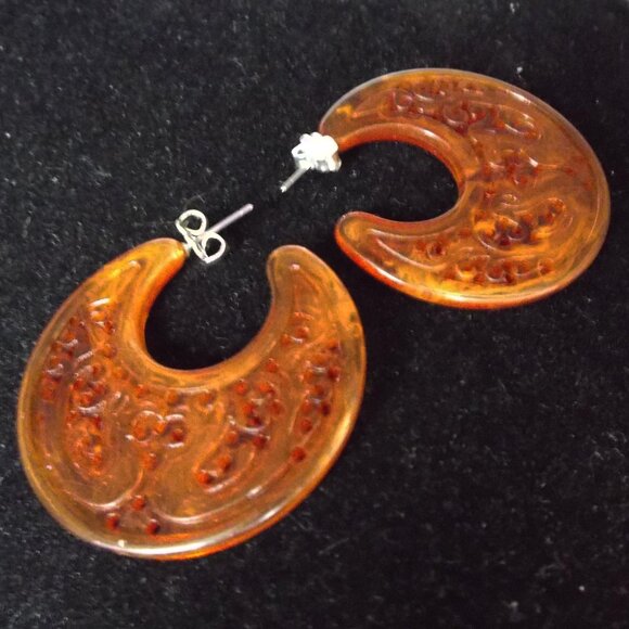 VINTAGE PIERCED AMBER TORTOISESHELL LUCITE | Jewelry | Vintage Amber ...